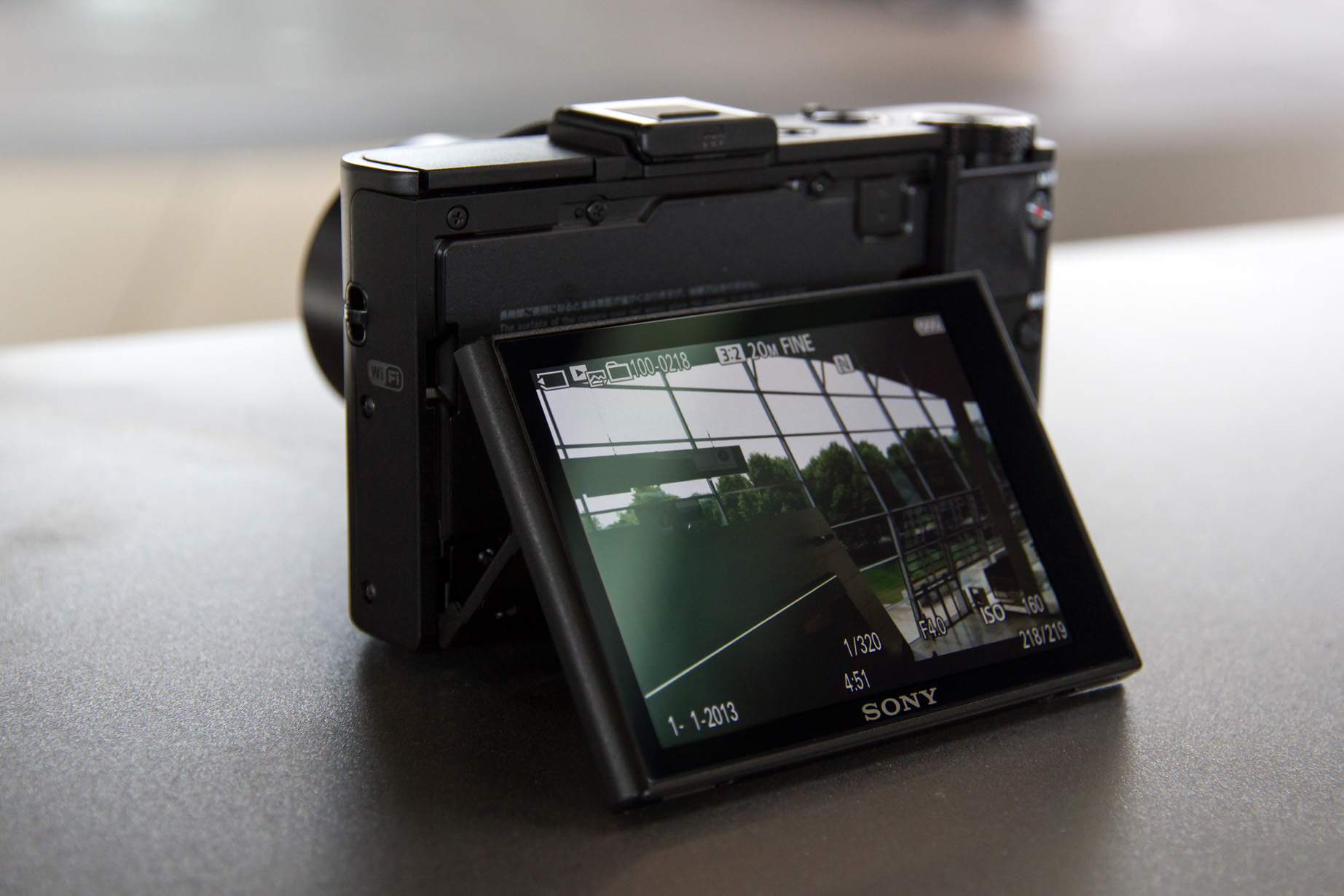 Preview: Hands-On der neuen Sony Cyber-shot DSC-RX100 II | News | dkamera.de | Das Digitalkamera ...
