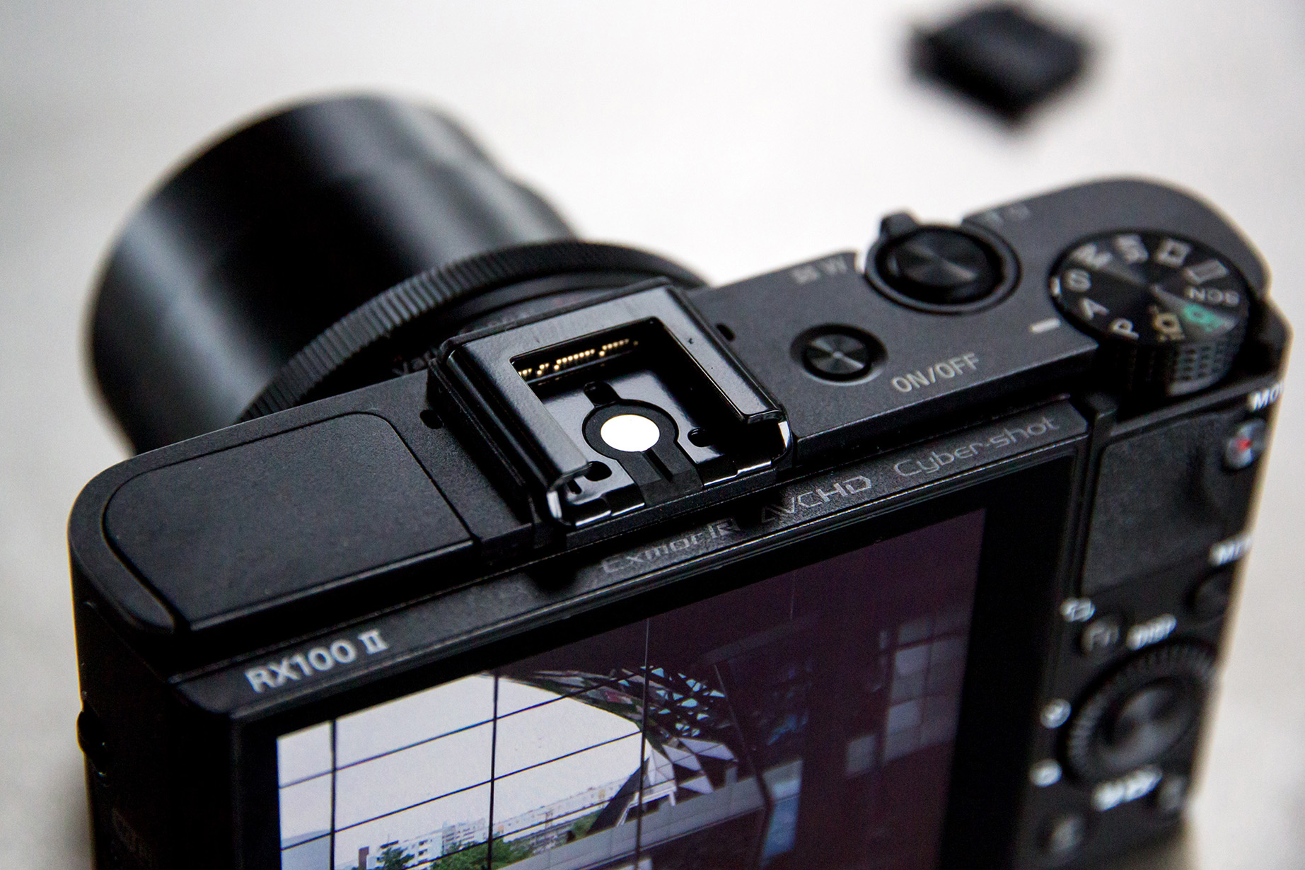 Preview: Hands-On der neuen Sony Cyber-shot DSC-RX100 II | News | dkamera.de | Das Digitalkamera ...