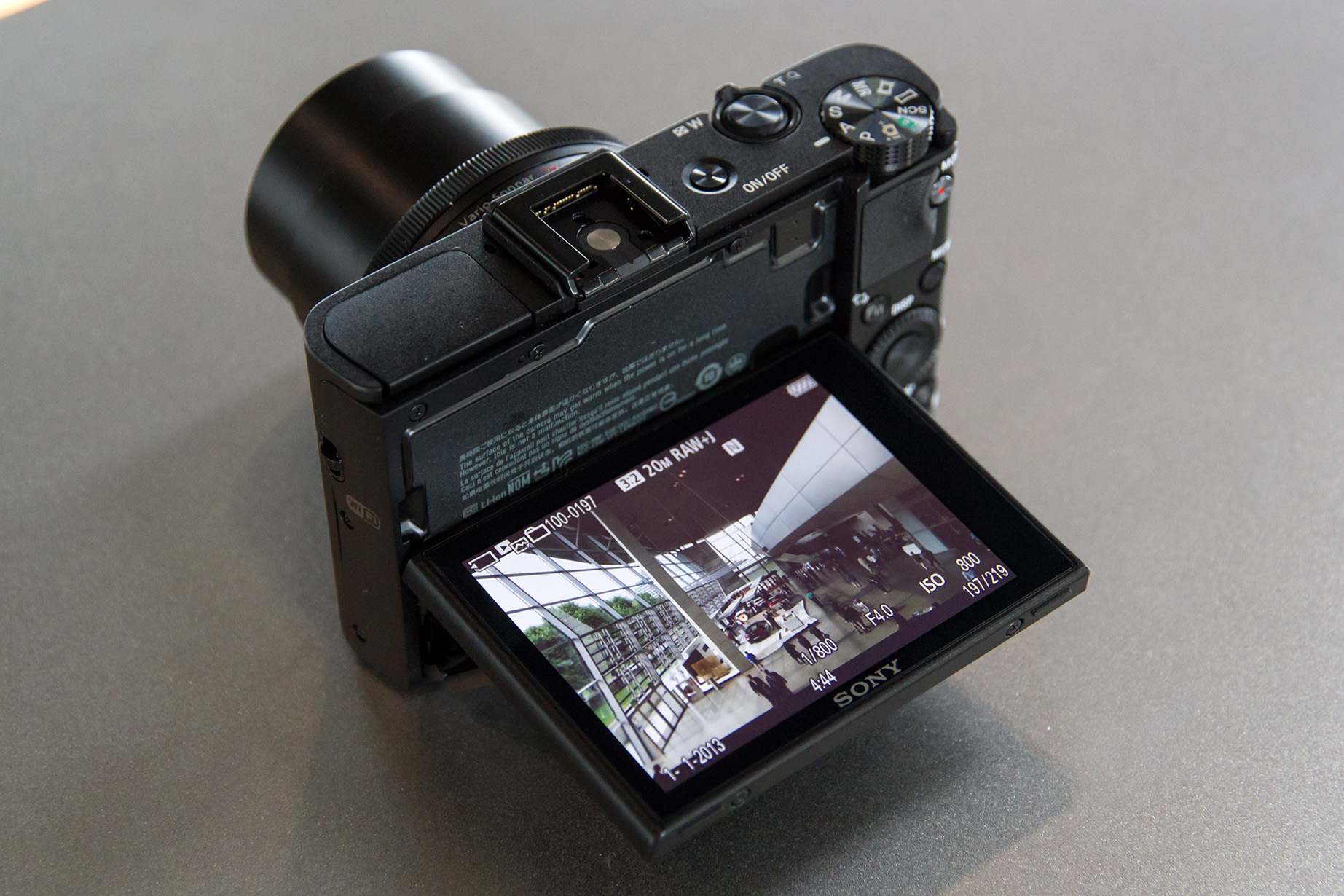 Preview: Hands-On der neuen Sony Cyber-shot DSC-RX100 II | News | dkamera.de | Das Digitalkamera ...