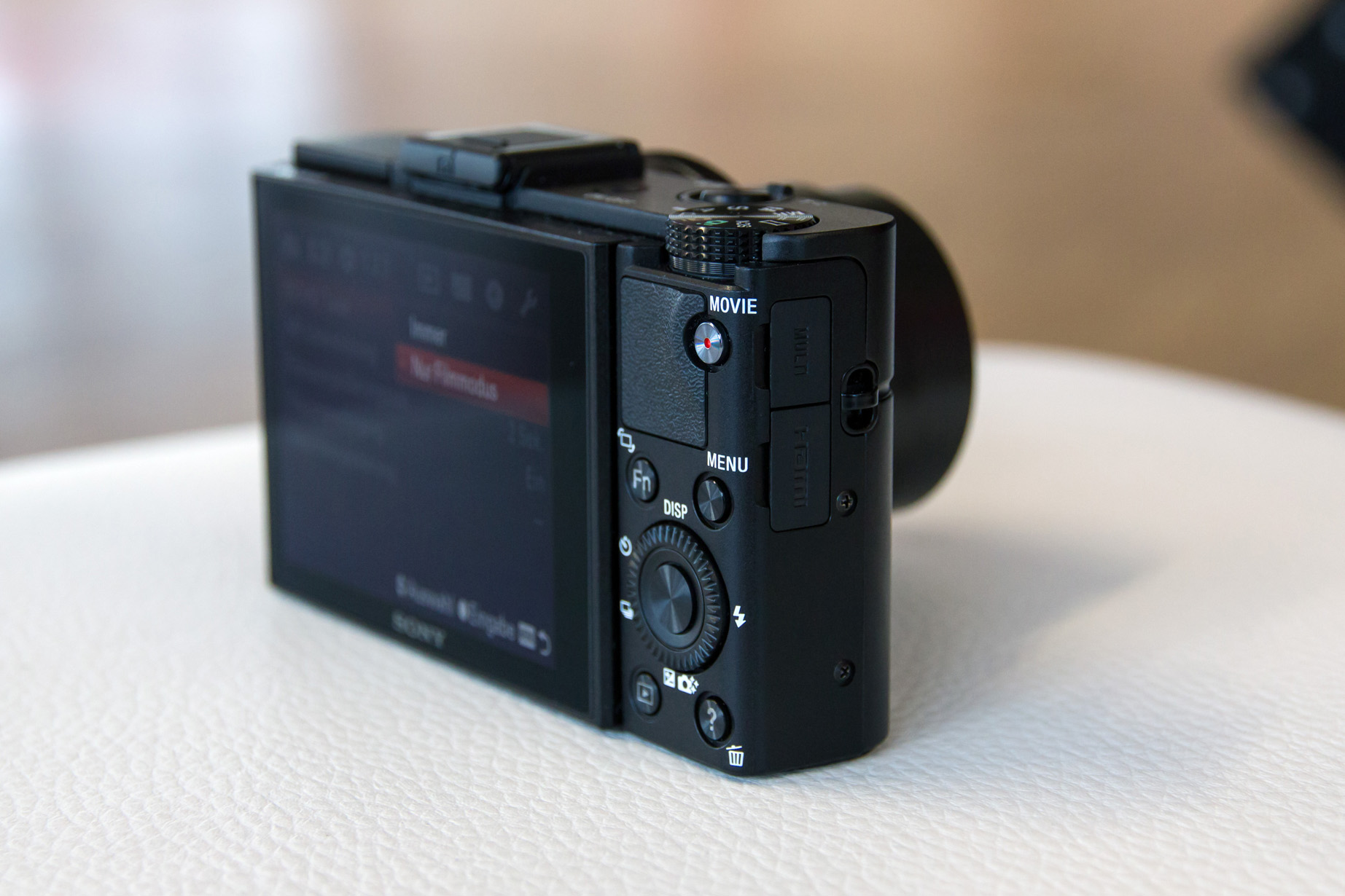 Preview: Hands-On der neuen Sony Cyber-shot DSC-RX100 II | News | dkamera.de | Das Digitalkamera ...