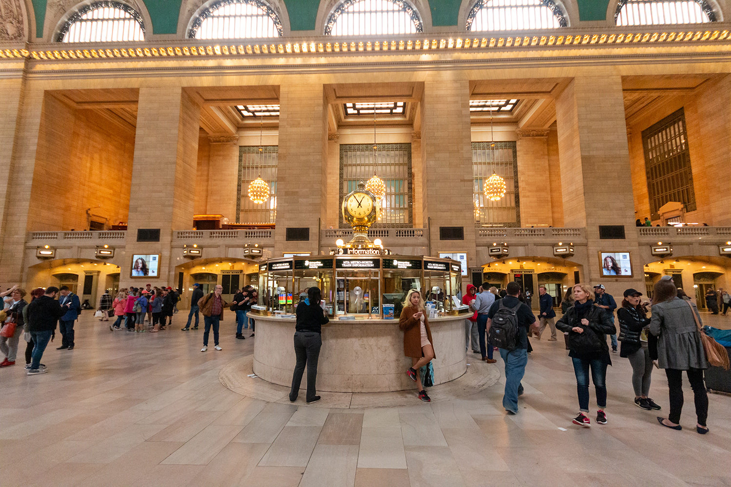 Update für Adobe Camera RAW: Mit neuer Personenentfernung | News ...